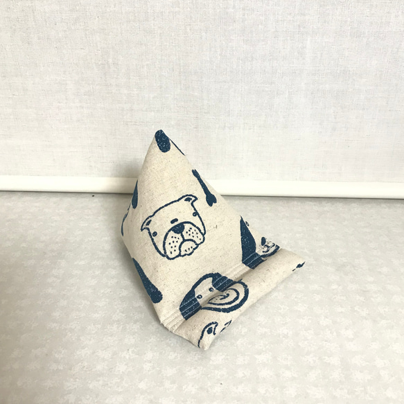 スマホクッション(スタンド) スマホスタンド・スマホスピーカー YOKYONAYU 通販 12040754｜Creema(クリーマ)