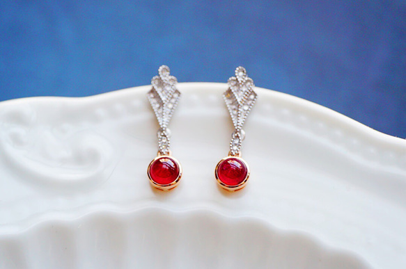 「天使の翼」K18WG 天然ルビー ピジョンブラッド 天然ダイヤモンド ピアス 穏やか 情熱 ピアス（スタッド・一粒） CHIC ...