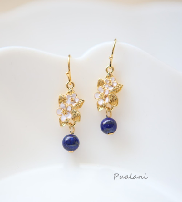 白い小花（勿忘草）Wと淡水パール（ライス）♡ピアス・イヤリング♪【K18・K14GF/14kgf対応】 ピアス（フック・チェーン ...