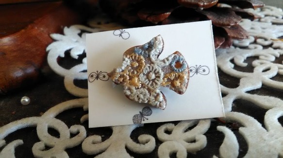 ②ことりのブローチ ミナペルホネン生地はぎれ skyful *木台*北欧風*スカイフル ブローチ JUN 通販｜Creema(クリーマ ...