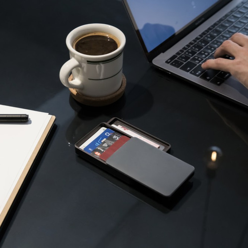 Zenlet 2 plus モバイルウォレット - スペースグレー ミニ財布 Zenlet 2 plus モバイルウォレット - スペースグレー ミニ財布