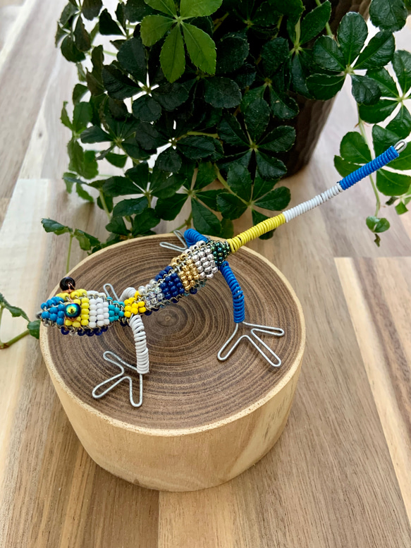 ワイヤー＆ビーズ トカゲ・ブルーイエロー 立体・オブジェ tomosun craft 通販 12686424｜Creema(クリーマ)