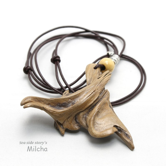 お洒落 流木ネックレス（A003) ネックレス・ペンダント atelier milcha 通販 10095223｜Creema(クリーマ)