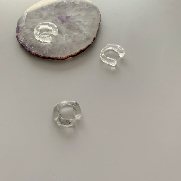 クリア イヤーカフ 凸凹素材 細め イヤーカフ écru 通販 8823263｜Creema(クリーマ)