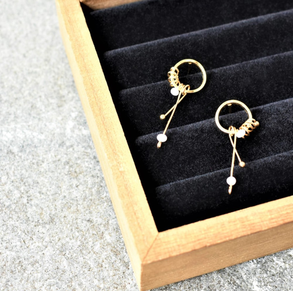 16KGP 直線とスパイラルのピアス ピアス（スタッド・一粒） Ruphatika 通販 9708793｜Creema(クリーマ)