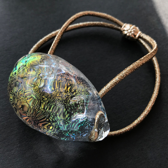 レインボームーンの髪留めブレスG ヘアゴム キジトラ硝子製作所 通販 11060946｜Creema(クリーマ)