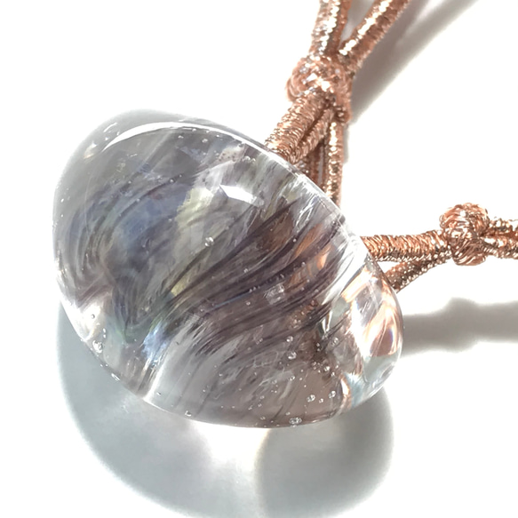 ガラスビーンズの髪留めコードブレス しましまグレープ豆 ヘアゴム キジトラ硝子製作所 通販 9438274｜Creema(クリーマ)