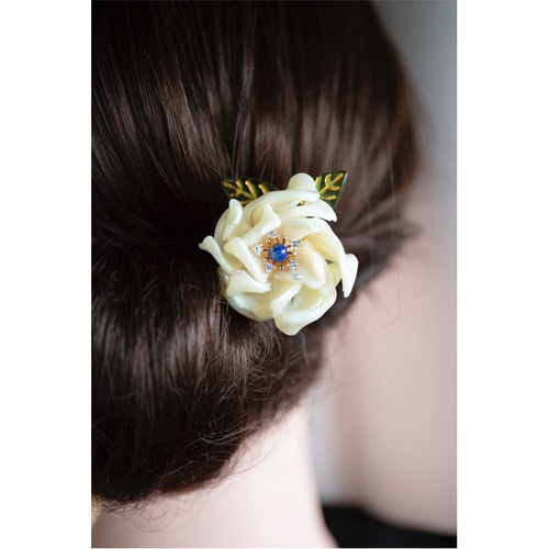 マザーオブパールの白い薔薇のかんざし U字 ヘアアクセサリー マザーオブパールの白い薔薇のかんざし U字 ヘアアクセサリー