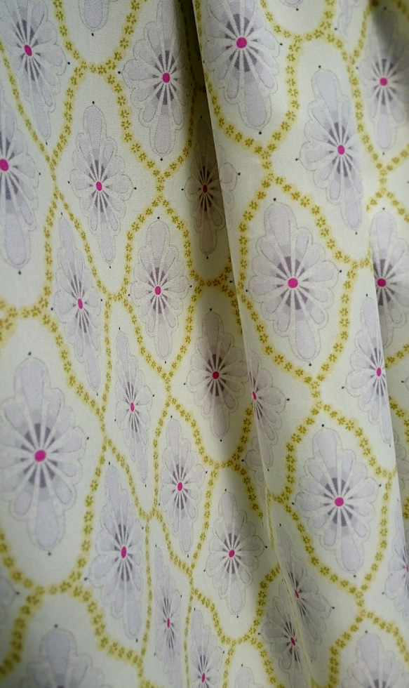 オーナメントフラワー柄 S ブルーグレー コットンプリント (全幅カット) 生地 -COOH 通販 1872258｜Creema(クリーマ)