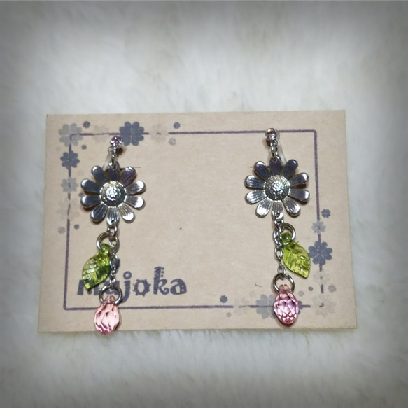 花の雫 イヤリング・ノンホールピアス mujoka 通販 7965483｜Creema(クリーマ)