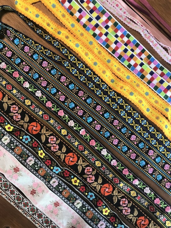 値下げ 15本入り リボンの端切れ福袋 tape-No,031 はぎれ 高原のレース屋もんく+Chama 通販 12065397｜Creema ...