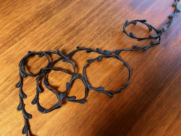 【再販】3m コットンケミカルレース 蔦柄 日本製 lace-No,042-3 / グレー レース 高原のレース屋もんく+Chama 通販 ...