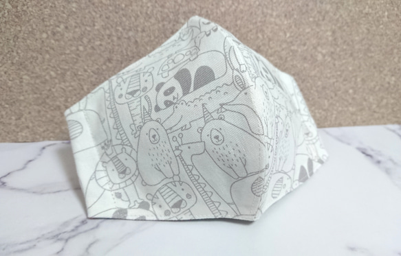 【送料無料】アニマル ぎっしり カラーゴム付き 大人用立体マスク 布マスク sakurayu 通販 12630741｜Creema(クリーマ)