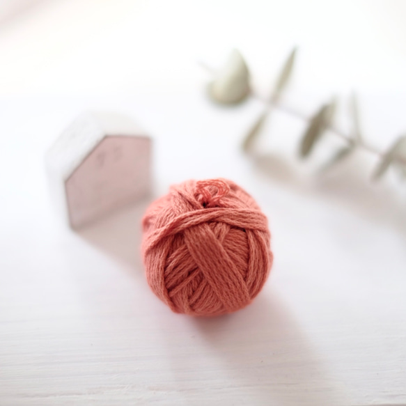 ＊茜染め 赤☆ YUMEnokakeRA糸 リンゴ型 木綿糸 草木染め こぎん刺し糸 糸・ミシン糸 NAMIchanchi 通販 ...