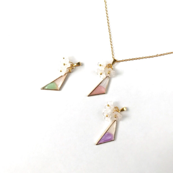 トップ 】 ベルフラワーとパステルサンカク ネックレス・ペンダント ちゅんちゅん 通販｜Creema(クリーマ) 5362227