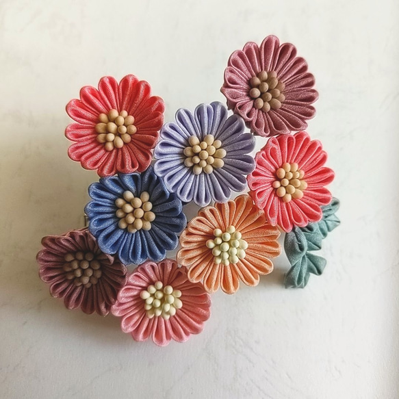 つまみ細工の髪飾り ヘッドドレス（アクセサリー） -仕立処- きもの.Lab 通販 12726902｜Creema(クリーマ)