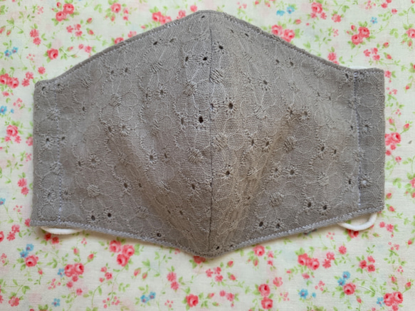 グレー 花柄 刺繍 大人用 立体マスク 布マスク Sakura 通販 10502236｜Creema(クリーマ)