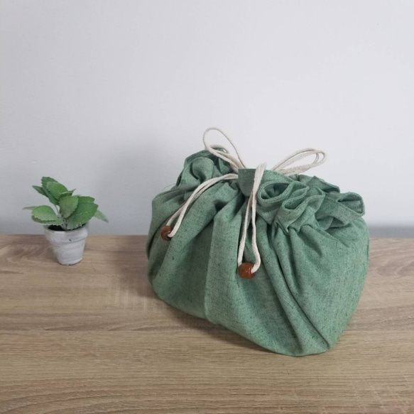 丸形グリーン Bento cloth 'n' bag 丸形～紐を引っ張るとお弁当袋になるランチクロス～ 弁当袋・風呂敷 ...