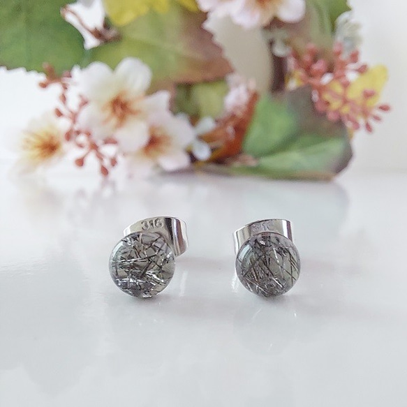 宝石質トルマリンクォーツ ラウンドカボションピアス 【金属アレルギー対応】 AP-＃25 ピアス（スタッド・一粒） Chi 通販 ...