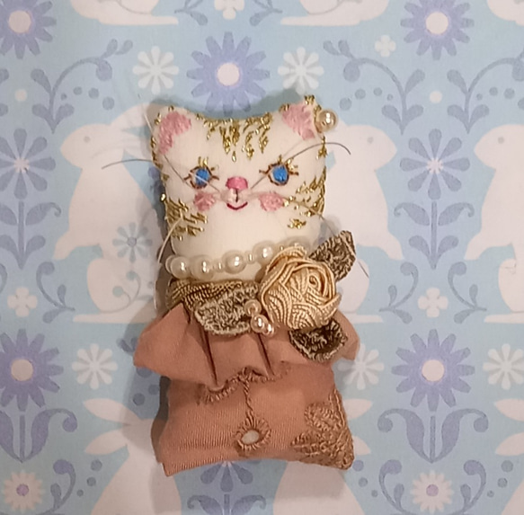 ドールブローチ/バッグチャーム/Poleczka dolls/ポレチュカドールズ/ねこブローチ/色白/淡水パール ブローチ atelier ...