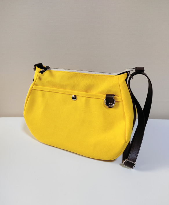 マチ広帆布ショルダーバッグ（イエロー） ショルダーバッグ orijin 通販 12672523｜Creema(クリーマ)