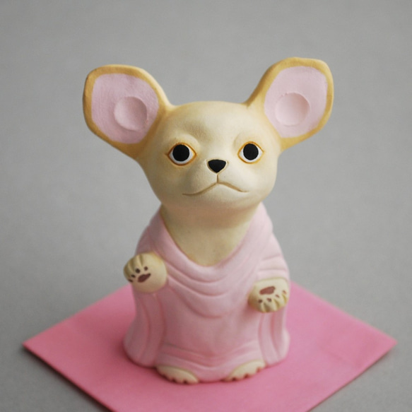 【受注制作】犬の仏像(施無畏与願印・立像・チワワ・スムースコート・クリーム) おもちゃ・ペット小物 城南窯 通販 12581522 ...