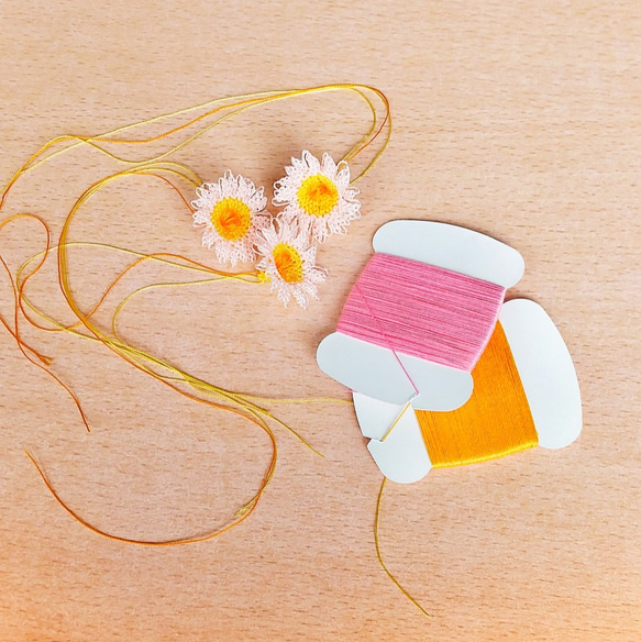 【販売終了】夏の虹色お花のピンクの籠 フリーボックス・小物入れ nanahana 通販 10082207｜Creema(クリーマ)