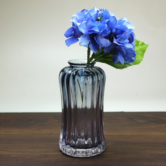 モール花器（ブルー） 一輪挿し・花瓶・花器 創作ガラス寺田 通販 5606100｜Creema(クリーマ)