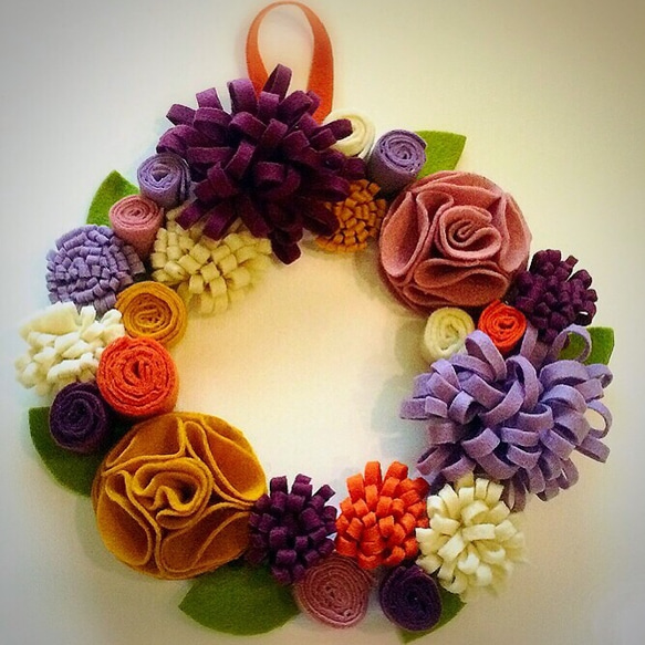 フェルトリース タペストリー・壁掛け なな 通販 1247930｜Creema(クリーマ)