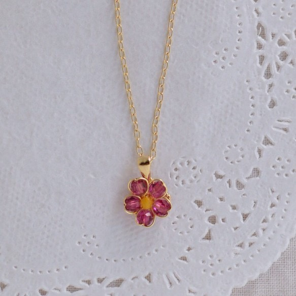 【受注制作】カタバミネックレス(赤) ネックレス・ペンダント corofuloo 通販｜Creema(クリーマ) 1444442