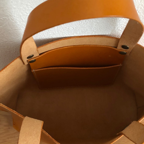 手縫いの本革を使ったトートバッグ トートバッグ ku. 通販 手縫いの本革を使ったトートバッグ トートバッグ ku. 通販