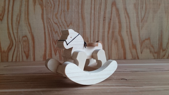 手作り 木のおもちゃ『ミニミニ木馬』 おもちゃ・人形 木と手作りのお店 アトリエそら 通販｜Creema(クリーマ) 12638710