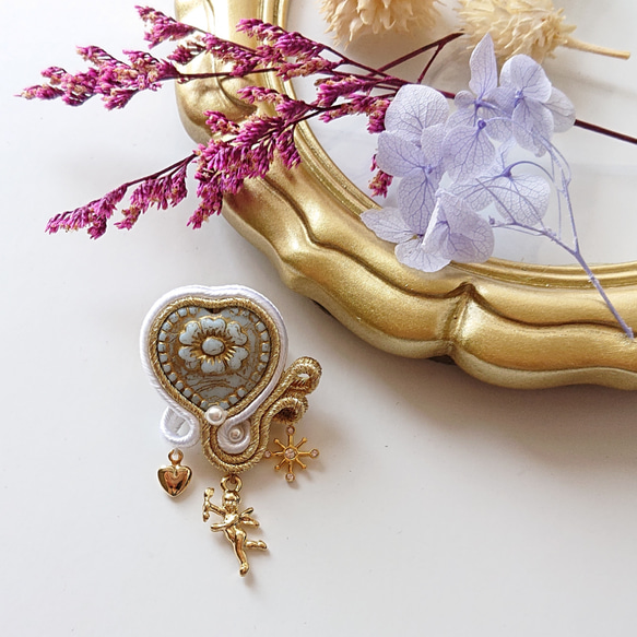 ハートを射る天使のソウタシエブローチ ブローチ natura 通販 12701612｜Creema(クリーマ)