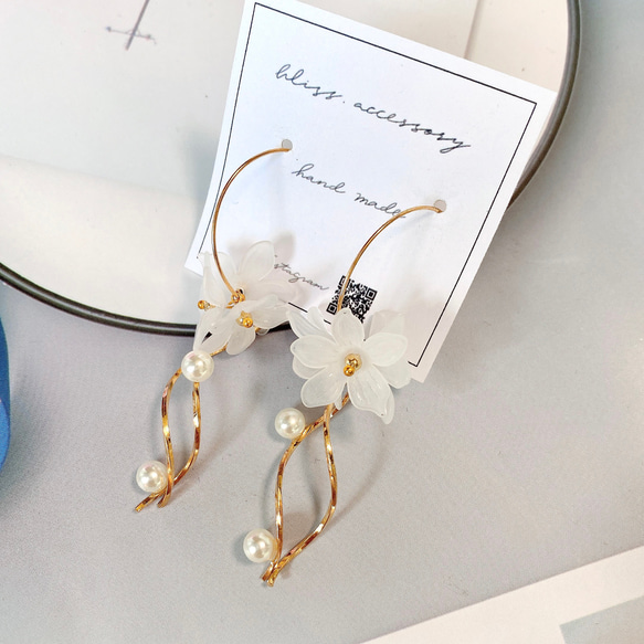 long Flower ピアス（フープ） bLIss*ハンドメイドアクセサリー 通販 11548943｜Creema(クリーマ)