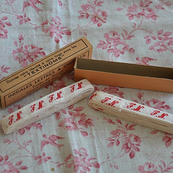 【フランスアンティーク】イニシャルテープ*JN リボン・テープ Lutinettes*** 通販 12636626｜Creema(クリーマ)
