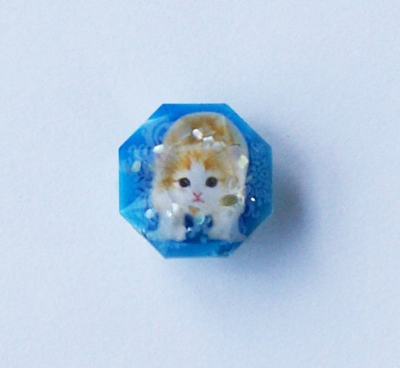 帯留 ★「子猫と貝箔の小さな帯留」 着物 360・ロンド 通販 1410123｜Creema(クリーマ)