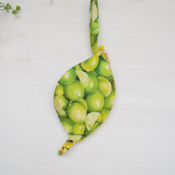 アメリカンコットン＊甘酸っぱいすだちのポーチ* ポーチ お山のサリー 通販 11548404｜Creema(クリーマ)