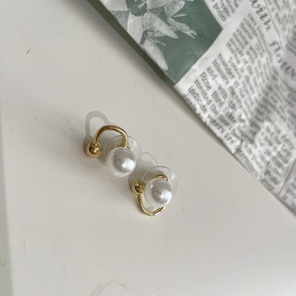 gold mini perl pierce (p184) ピアス（その他） Lien 通販 11639539｜Creema(クリーマ)