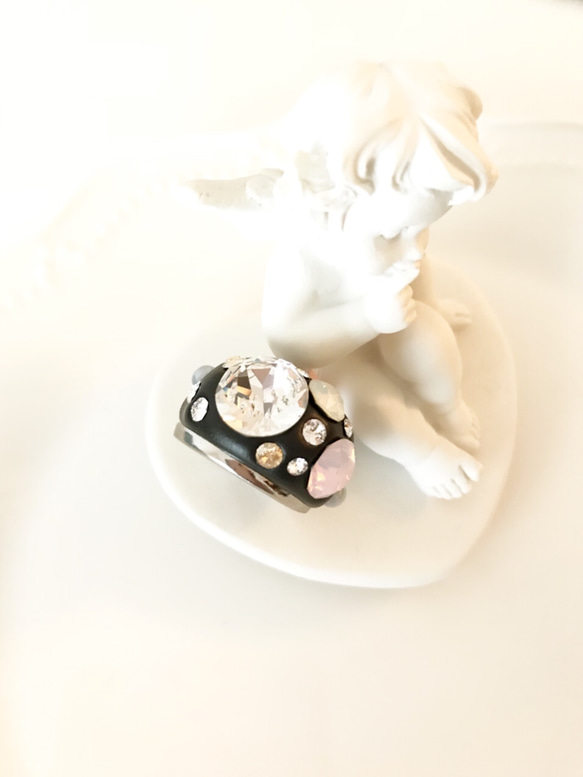 大粒スワロが光るビジューリング 指輪・リング Le Reborn 通販 5160310｜Creema(クリーマ)