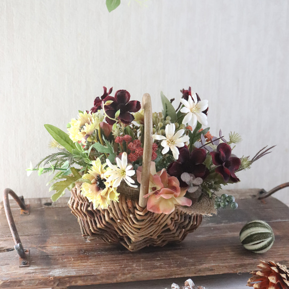 【新作】秋色のカゴアレンジ アーティフィシャルフラワー アートフラワー nara favori 通販｜Creema(クリーマ)