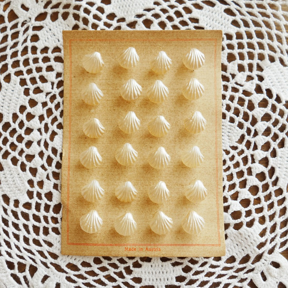 オーストリア製 1950s ヴィンテージ パールガラス の貝(シェル)ボタン 3個 ボタン Migrate@土日祝はお休みです 通販 ...