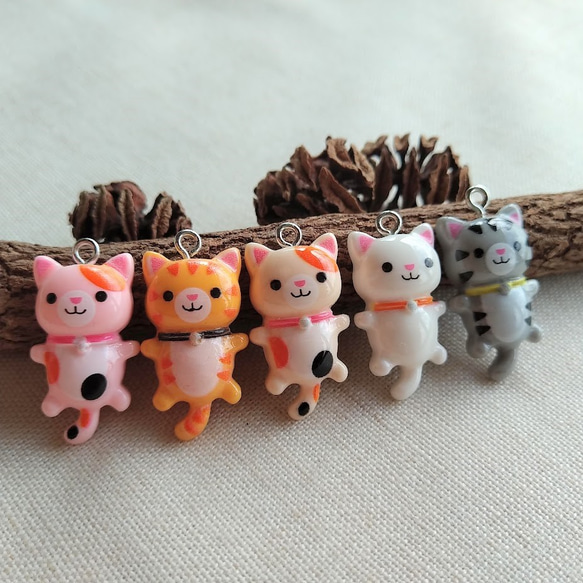 29×15mm いろいろネコの樹脂チャーム カラフル5種×2 10個 C299 チャーム petit-bonheur 通販 12700127 ...