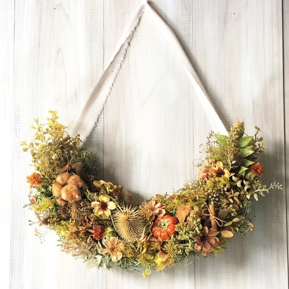 【ドライフラワーリース】ナチュラルな風合いが可愛いドライフラワーハーフリース ドライフラワー flowrish 通販｜Creema(クリーマ ...