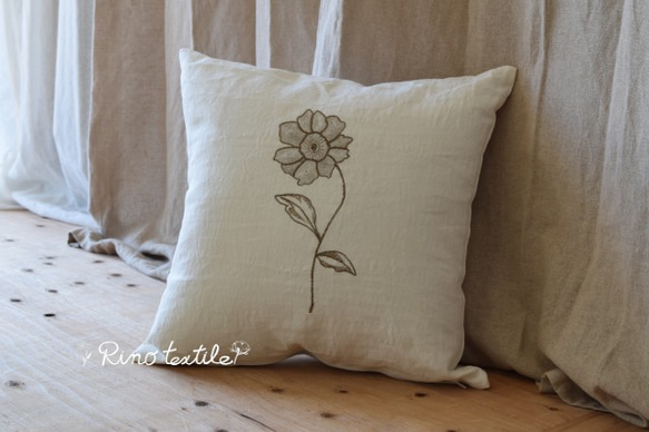 リネンクッションカバー オリジナル刺繍入り クッション・クッションカバー リノテキスタイル 通販 11576886｜Creema(クリーマ)