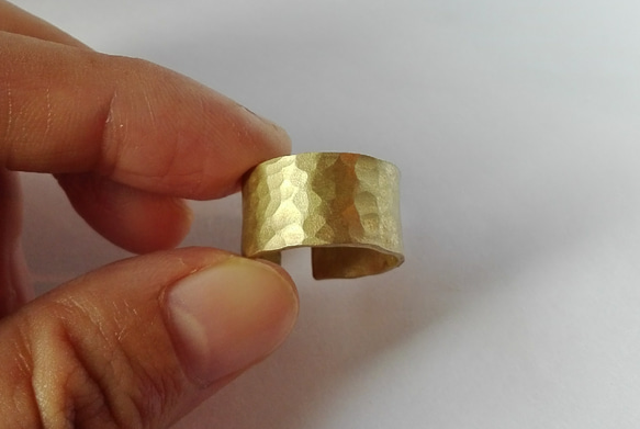 真鍮リング(幅広) 指輪・リング haba 通販 3533394｜Creema(クリーマ)