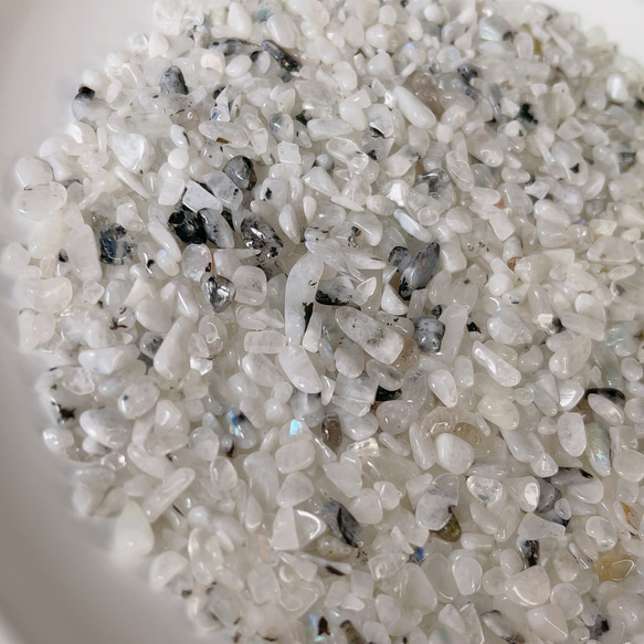 天然石 ムーンストーンさざれ石 愛を伝える石 20g 天然石 cometstone 通販 12566734｜Creema(クリーマ)