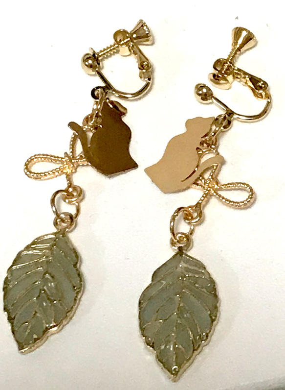 ナチュラルにゃんこ イヤリング・ノンホールピアス Runa 通販 11593675｜Creema(クリーマ)