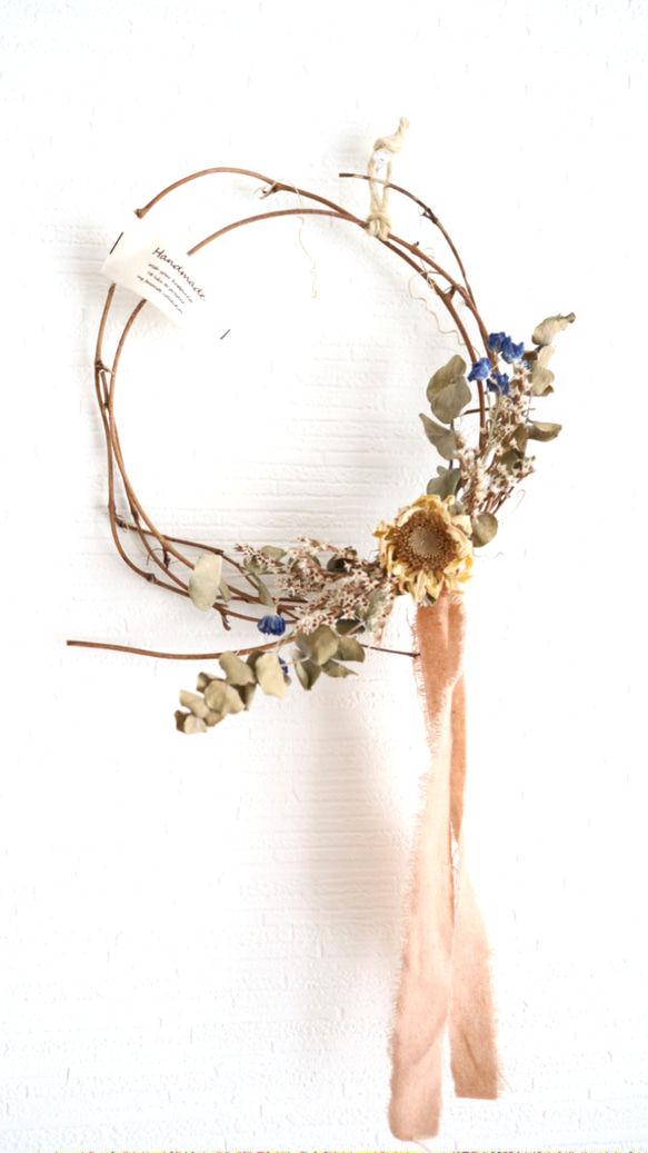 ひまわりのテーブルリース ドライフラワー hanamomo 通販 12705522｜Creema(クリーマ)