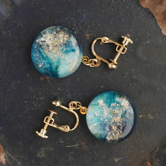 dive-水中からのぞく星空- (20mm) イヤリング・ノンホールピアス 『ポラリス』レジンアクセサリー 通販｜Creema(クリーマ)