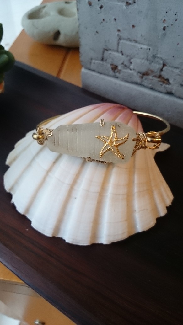 シーグラスバングル☆ヒトデ バングル・リストバンド cocoro tukuru 通販 1990015｜Creema(クリーマ)